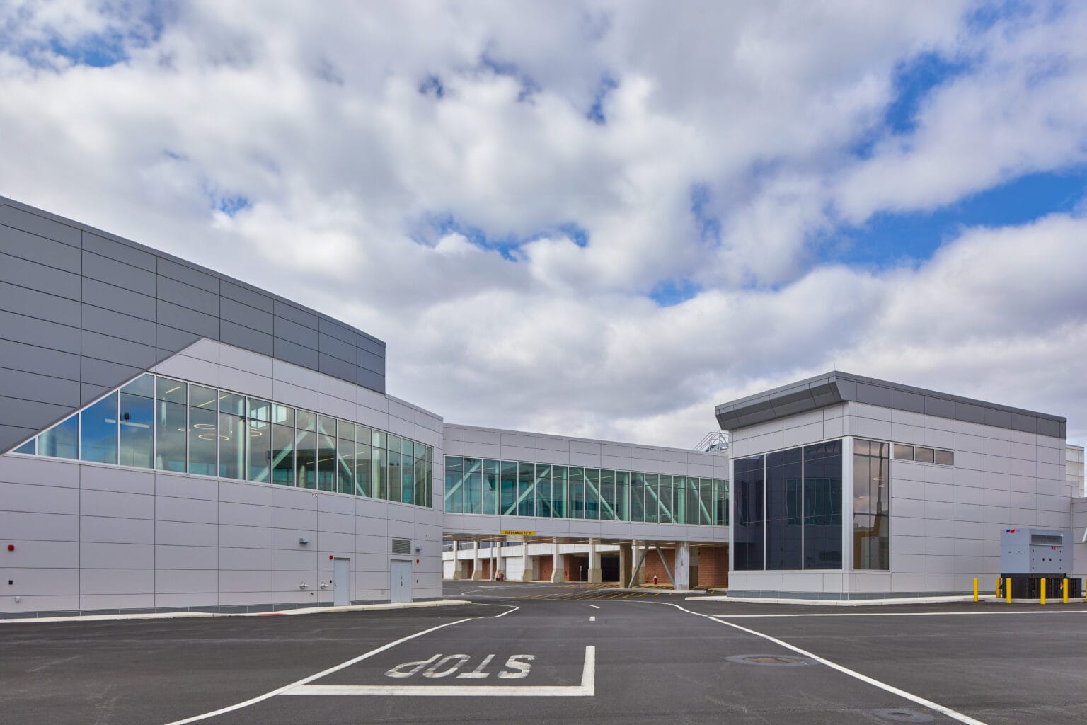 Security Checkpoint Connector at Lehigh Valley International Airport ...